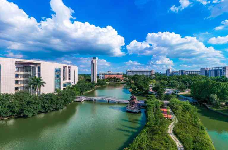 Guangzhou University: Admission, Ranking and Campus Life – Apply For China